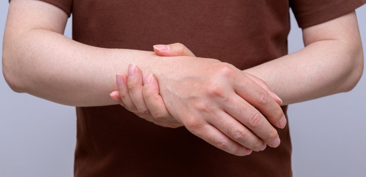 Tunnel cubitale: sintomi, cause e trattamenti - Santagostino Busto Arsizio